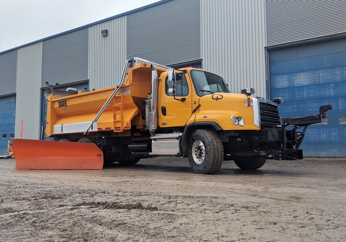 Besoin rapidement de camions d'entretien hivernal? Voyez notre sélection